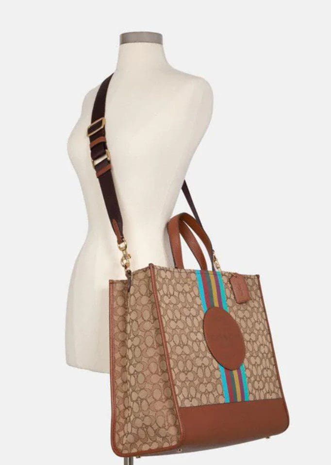 (PRE-ORDER) COACH Dempsey Tote 40 In Signature Jacquard With Stripe ...