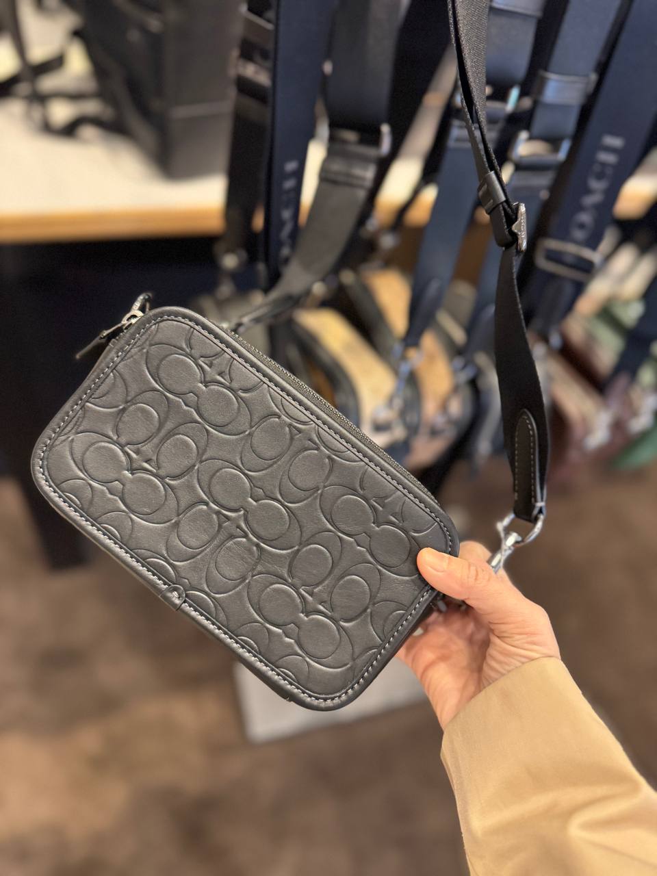 (PRE Order) COACH Wyatt Crossbody Bag In Signature Leather – uMoMasShop